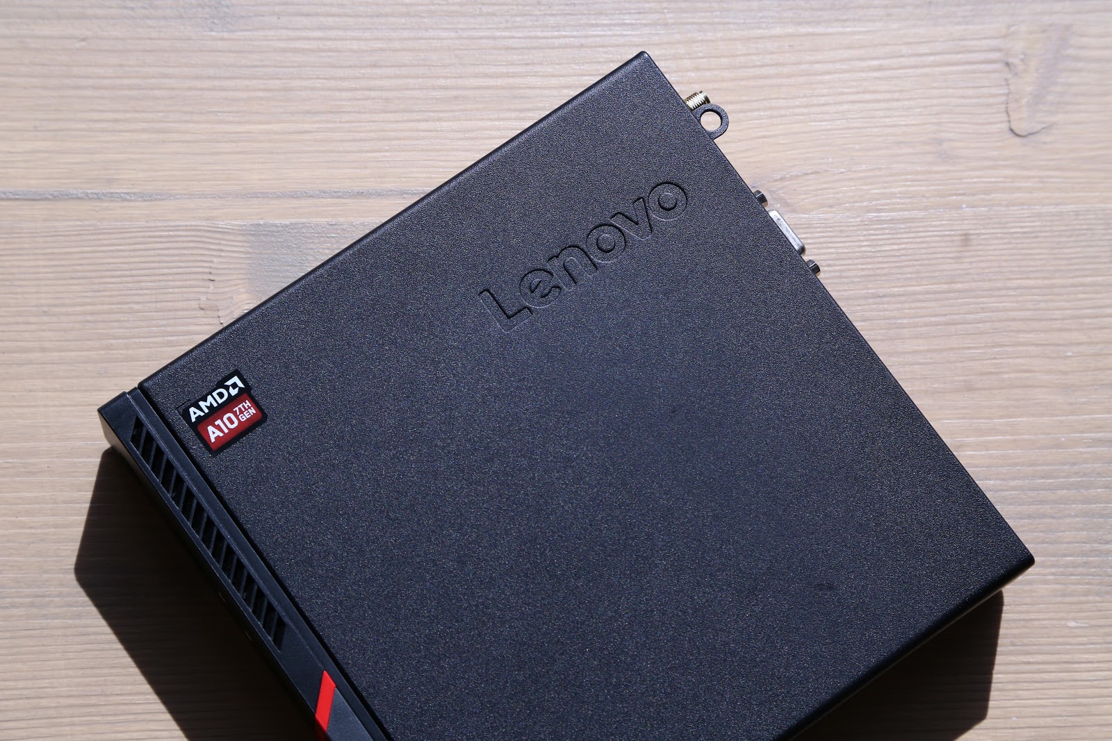 Lenovo thinkcentre m715q tiny обзор